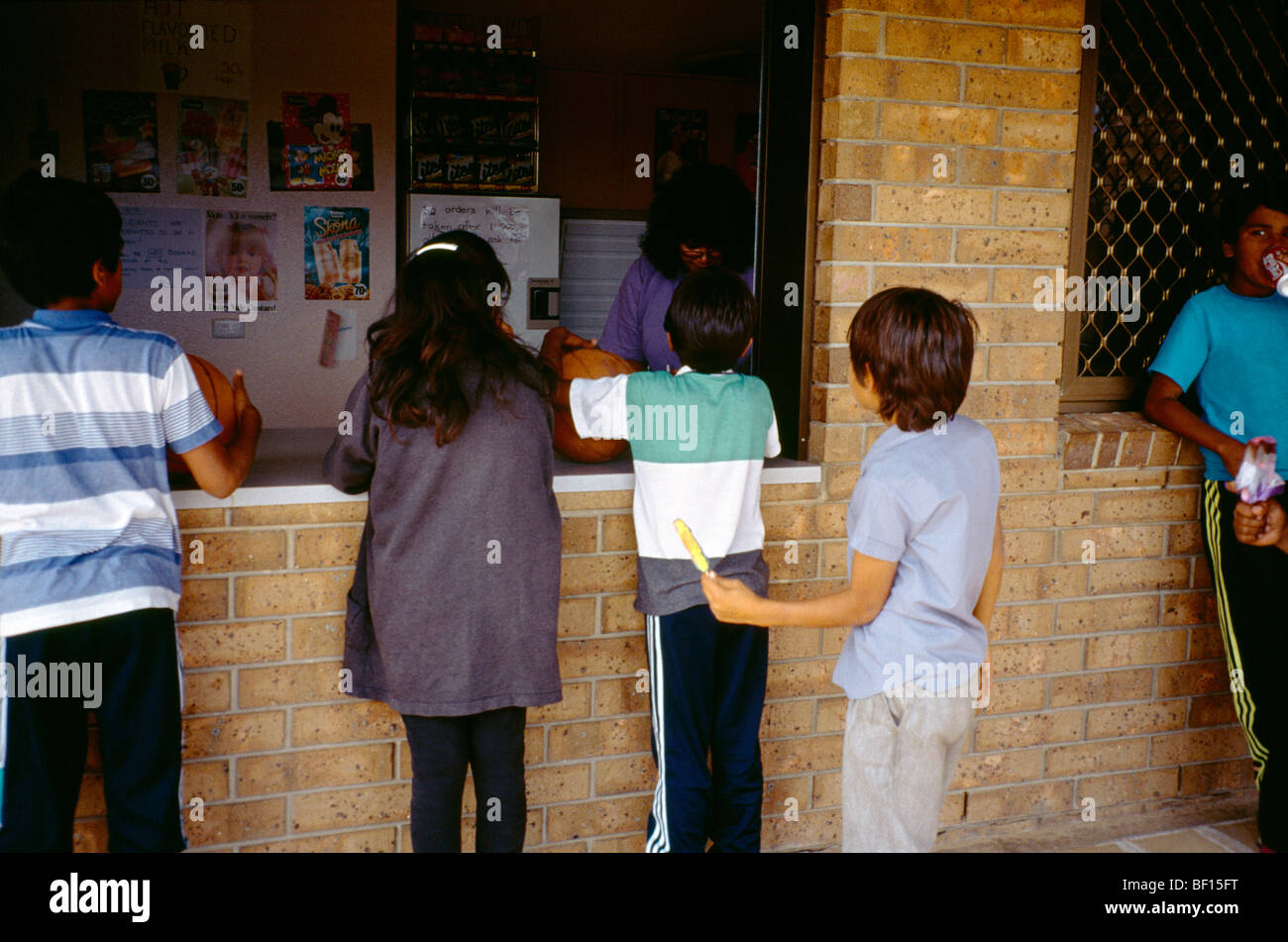 School tuck shop Banque de photographies et d’images à haute résolution ...