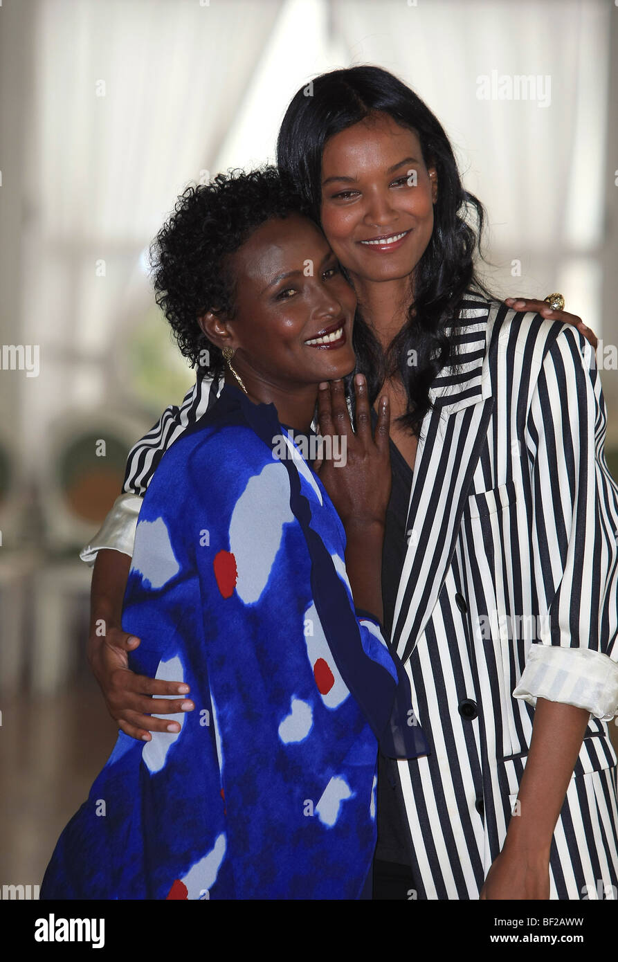 Waris dirie liya desert flower Banque de photographies et d’images à haute résolution - Alamy