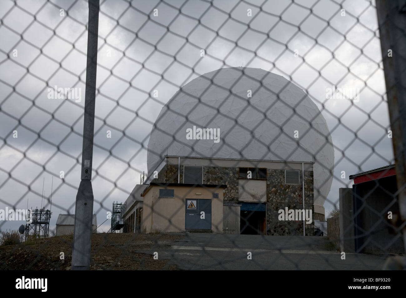 Station radar militaire Banque de photographies et d’images à haute ...