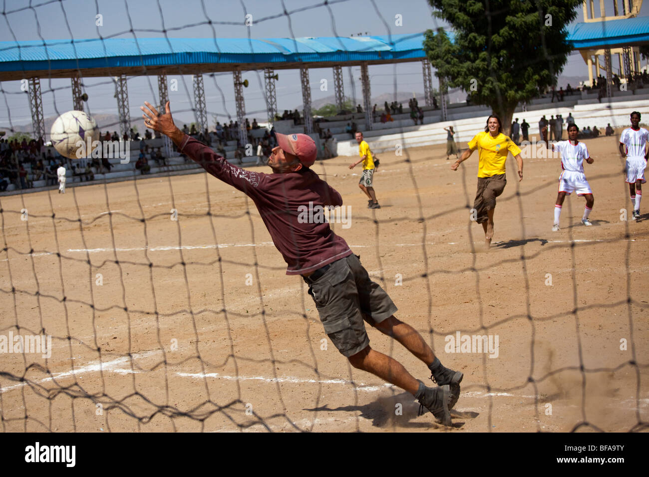 Football manquant Banque de photographies et d’images à haute ...