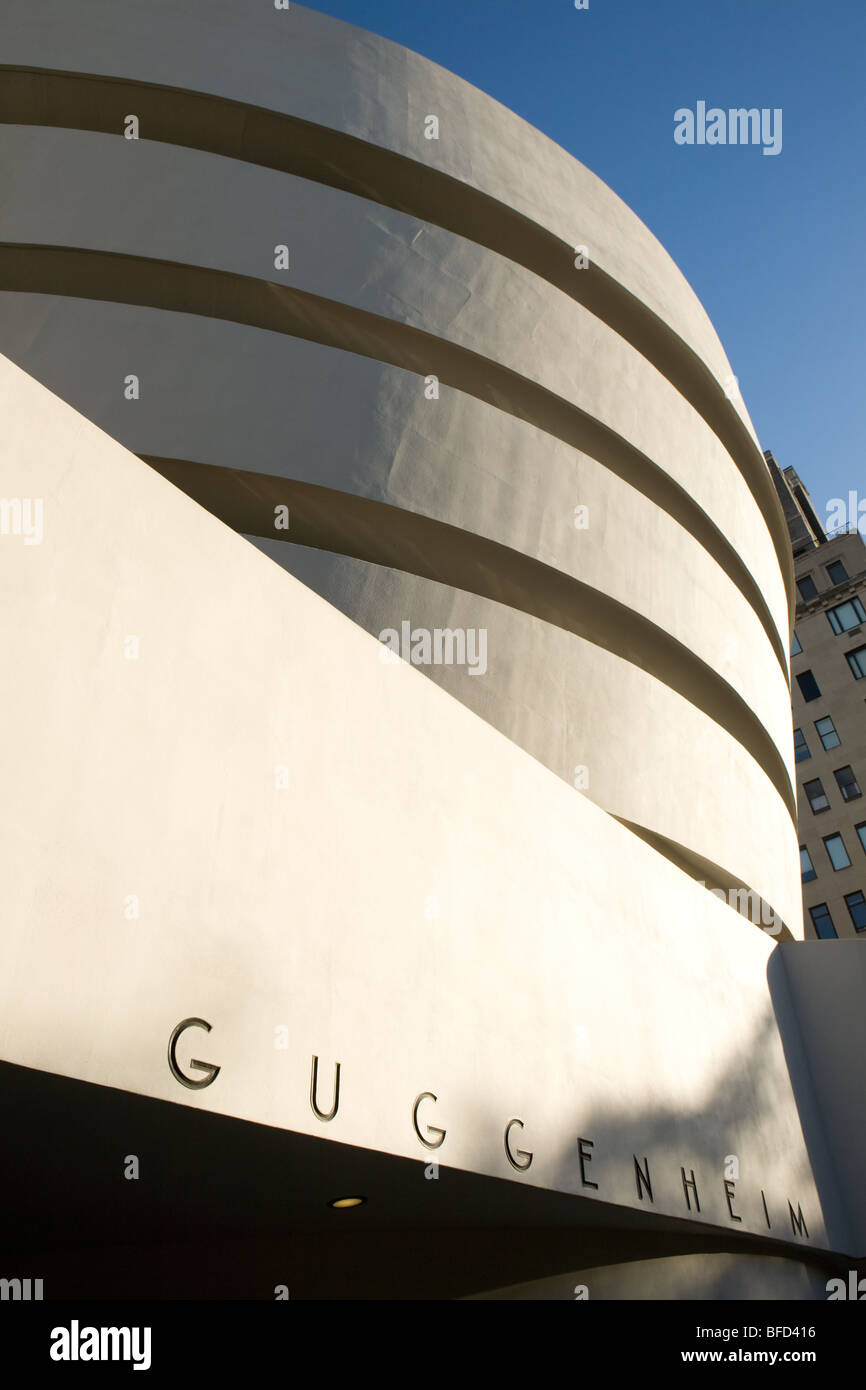 Chef-d'œuvre de Frank Lloyd Wright, Solomon R. Guggenheim Museum ...