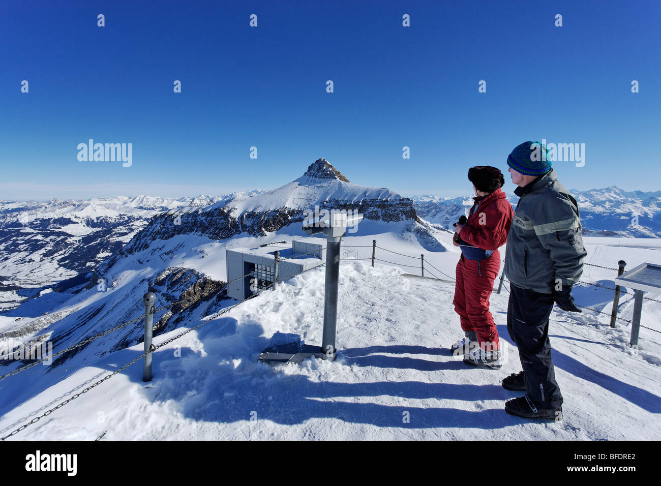 Glacier 3000 Banque de photographies et d’images à haute résolution - Alamy