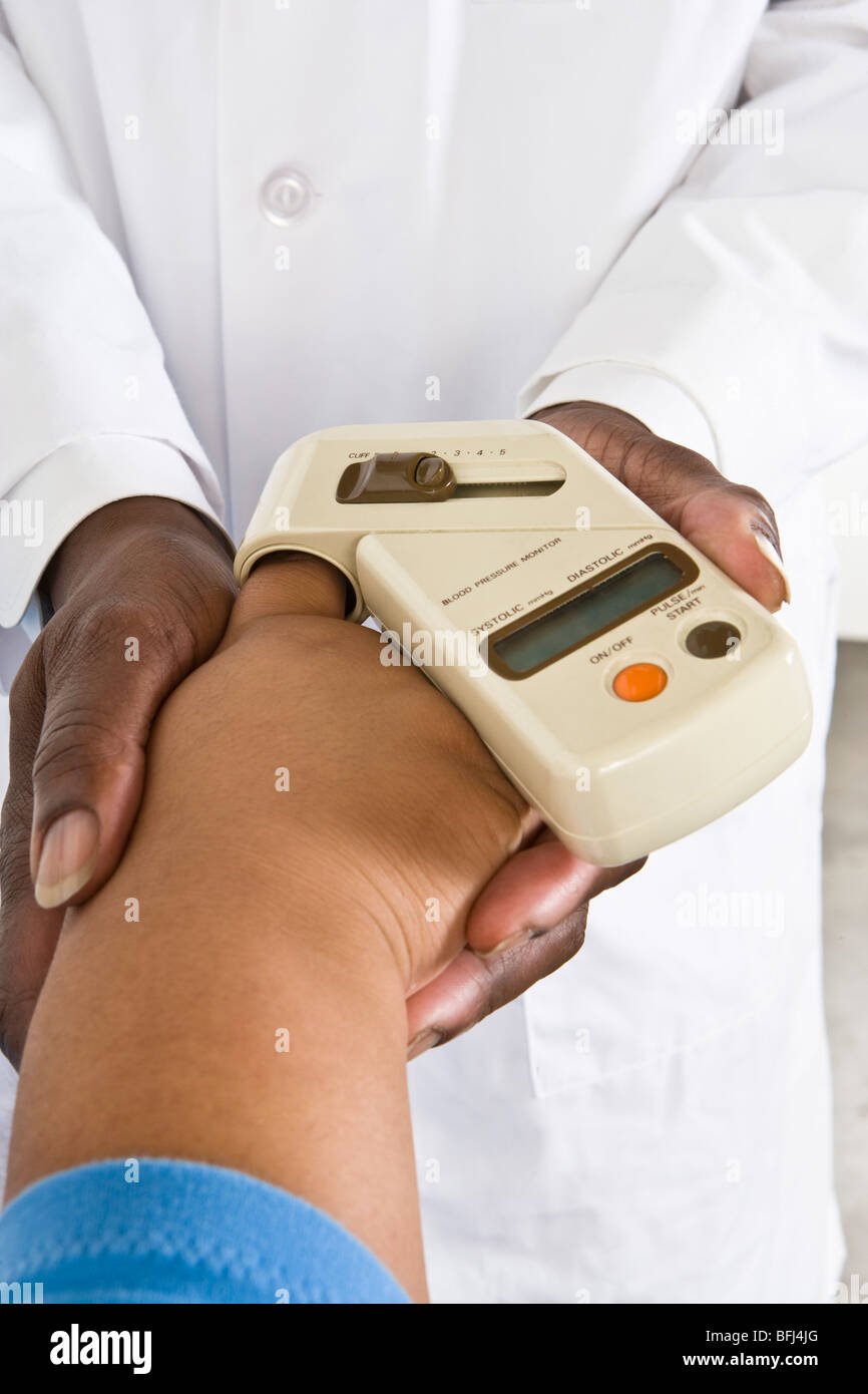 Patient âgé de 35 ans Banque de photographies et d’images à haute ...