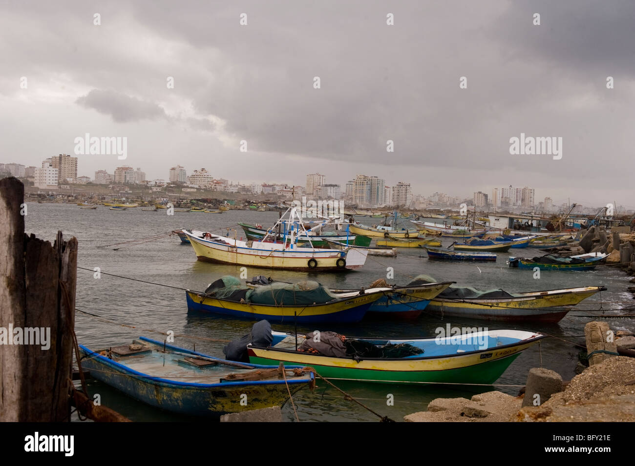 Mer gaza strip poisson industrie du bateau palestine Banque de ...