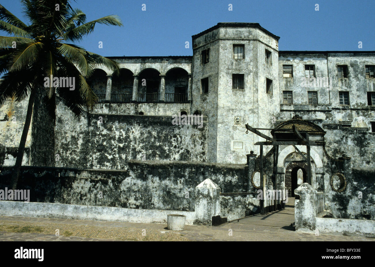 Dutch construit 16 C asservissant fort Elmina au Ghana Photo Stock - Alamy