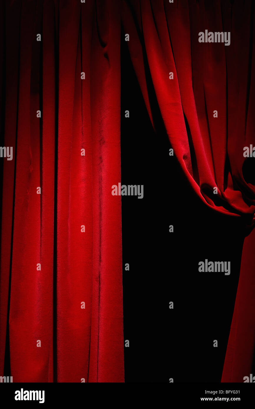 Rideaux rouges Banque de photographies et d’images à haute résolution ...