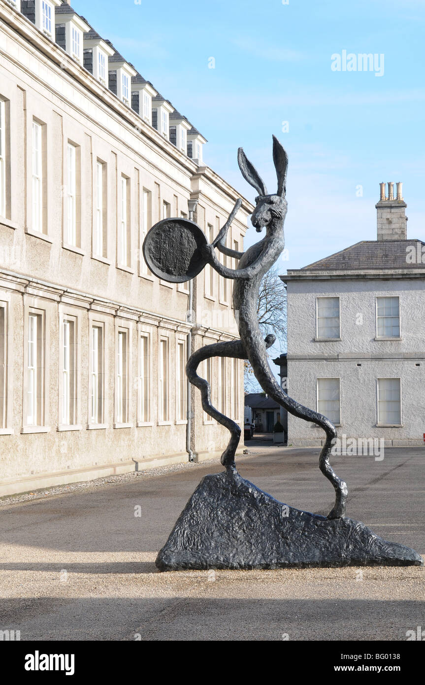 Barry flanagan sculpture Banque de photographies et d’images à haute ...