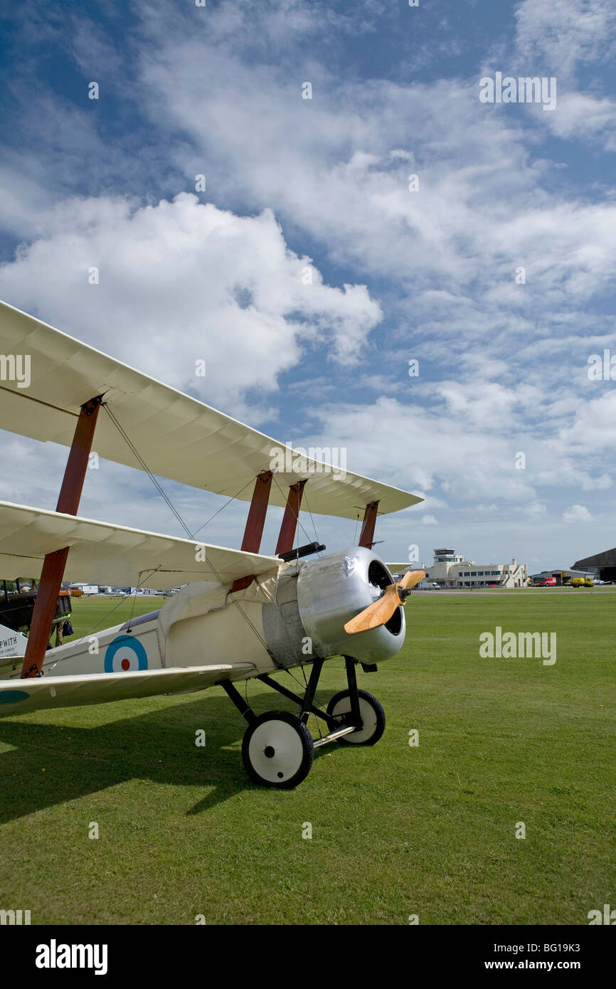 Avion triplan Banque de photographies et d’images à haute résolution ...