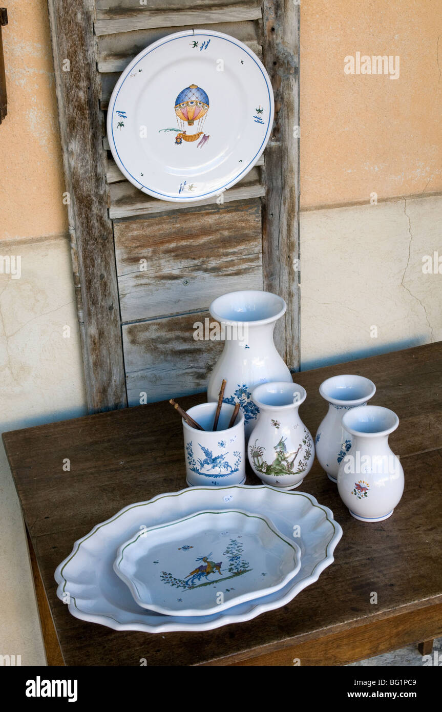 Provence pottery Banque de photographies et d’images à haute résolution ...