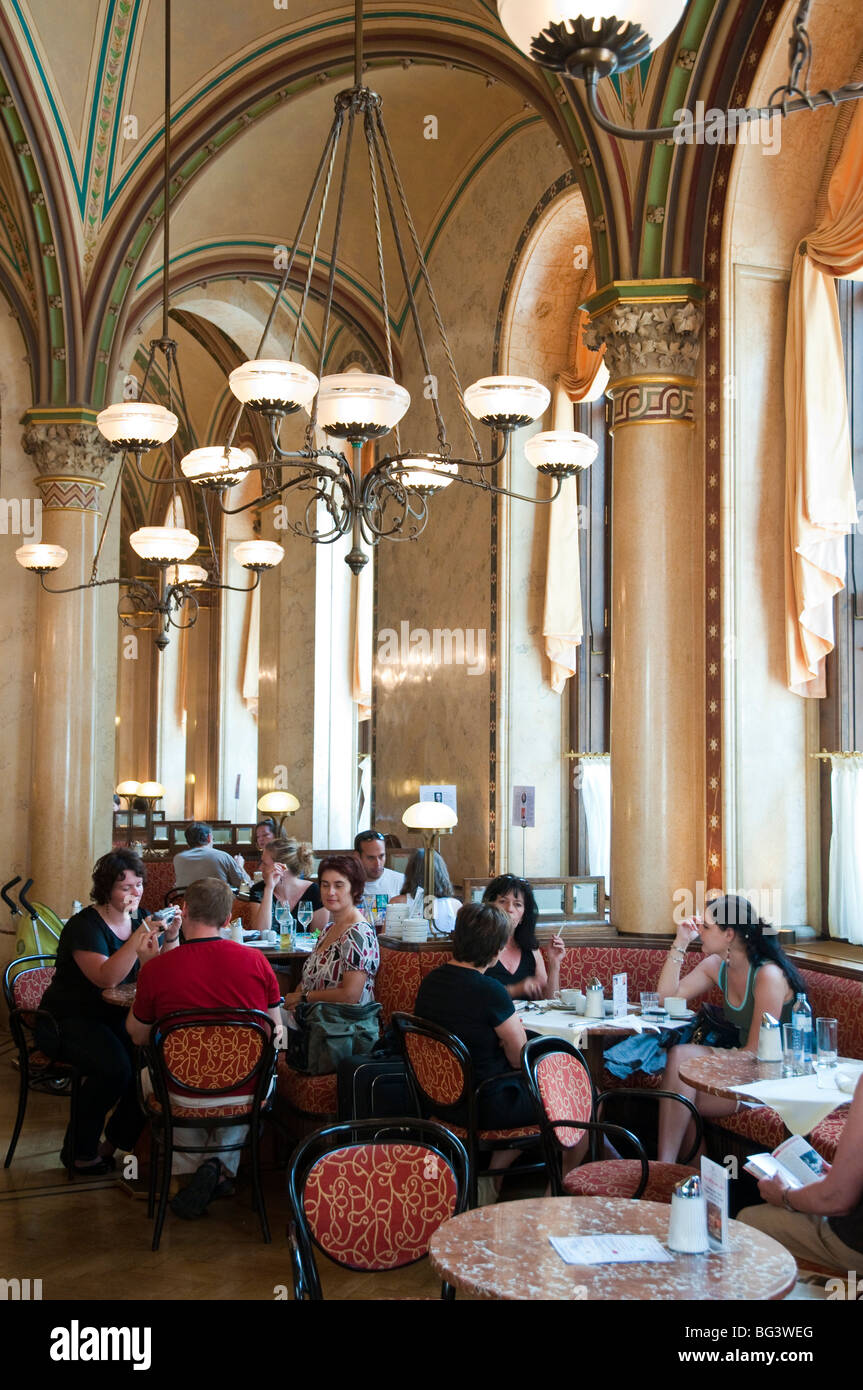 Cafe central vienna Banque de photographies et d’images à haute ...