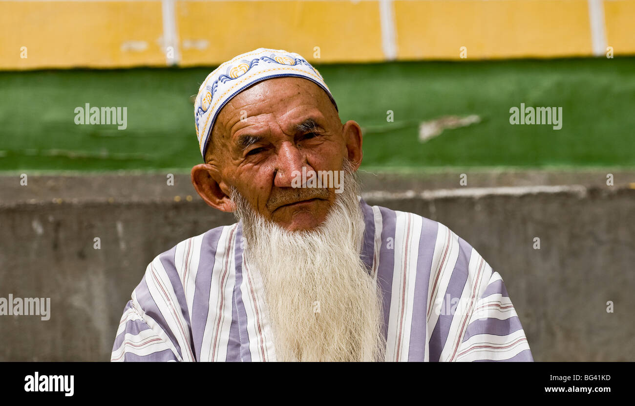 Uyghur xinjiang people portrait Banque de photographies et d’images à ...