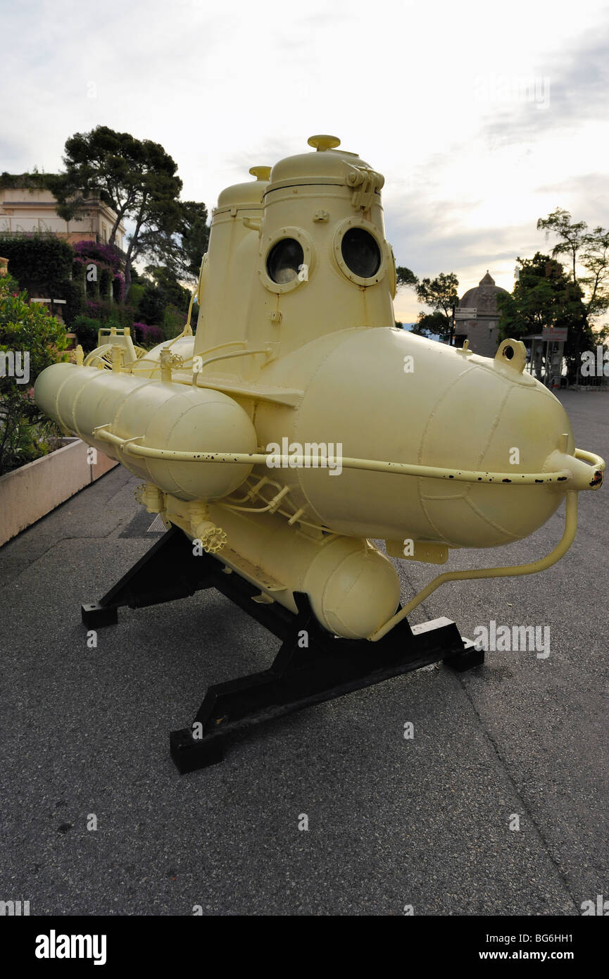 Oceanographic museum monaco submarine Banque de photographies et d ...