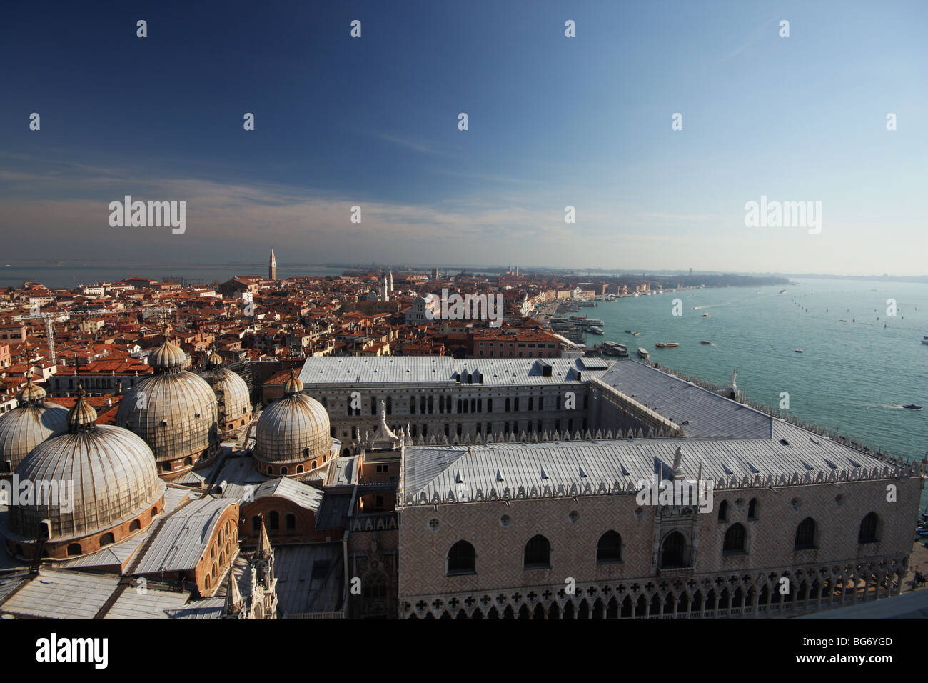 Vue de dessus de toit de venise Banque de photographies et d’images à ...