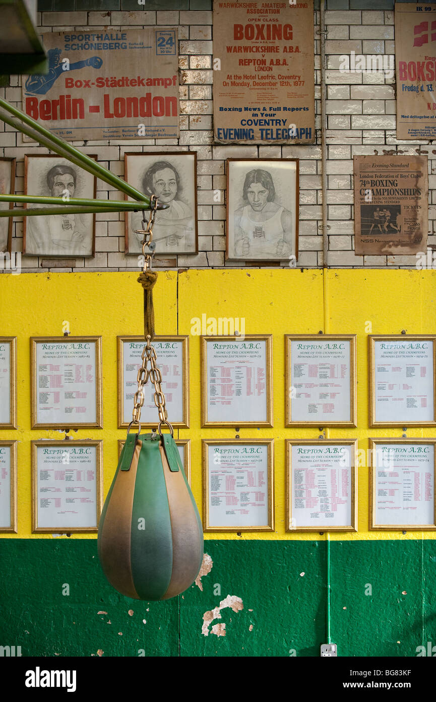 Kray boxing Banque de photographies et d’images à haute résolution - Alamy