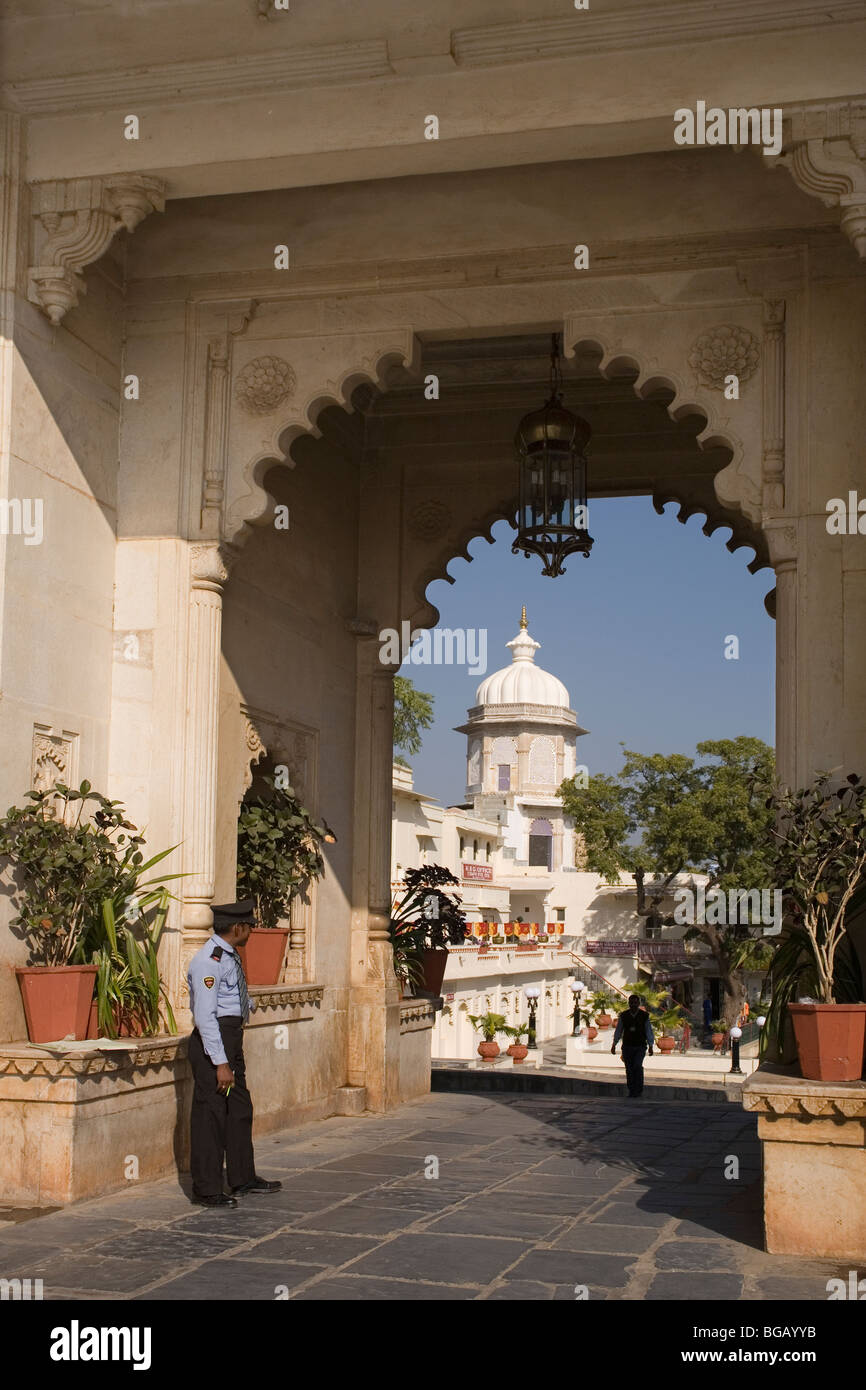 Udaipur city palace tripolia gate Banque de photographies et d’images à ...