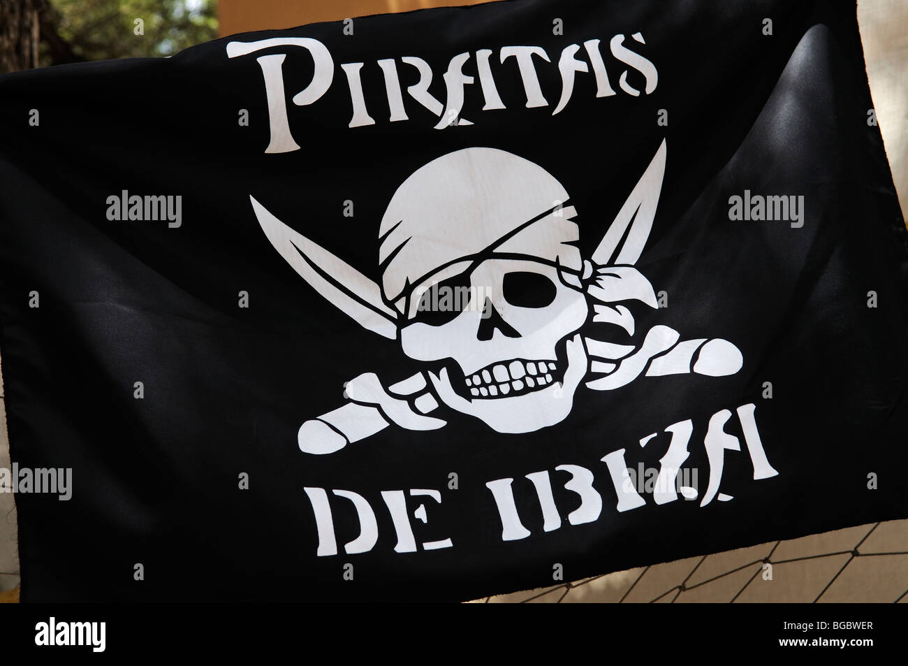 Piratas de Ibiza, drapeau de pirate, marché hippie d'Es Cana, Es Canar ou Punta Arabi, Ibiza ...