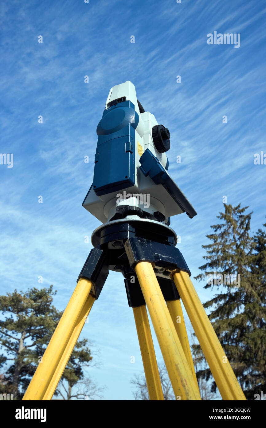 Azimuth theodolite Banque de photographies et d’images à haute ...