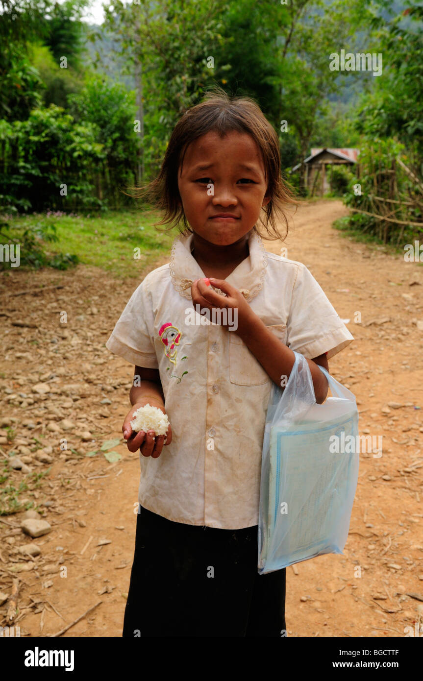 Laos girl rural Banque de photographies et d’images à haute résolution ...