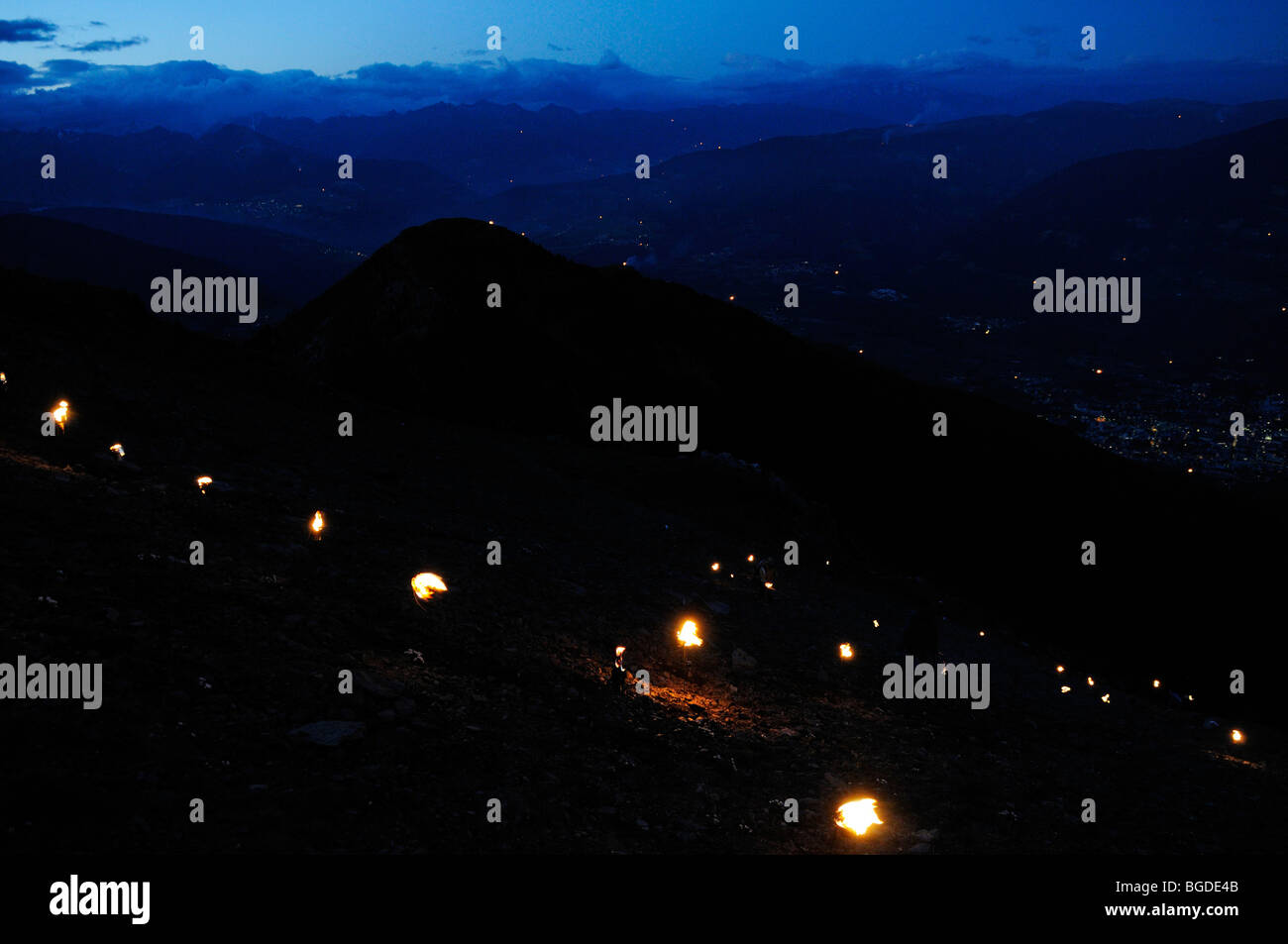 Sacred heart fire Banque de photographies et d’images à haute ...