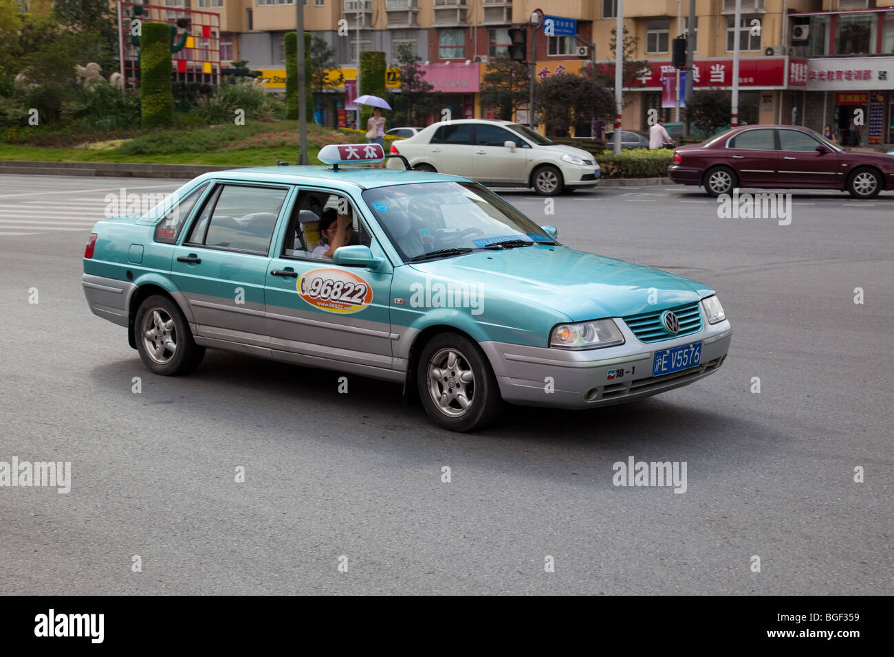Shanghai Taxi Banque d'image et photos - Alamy