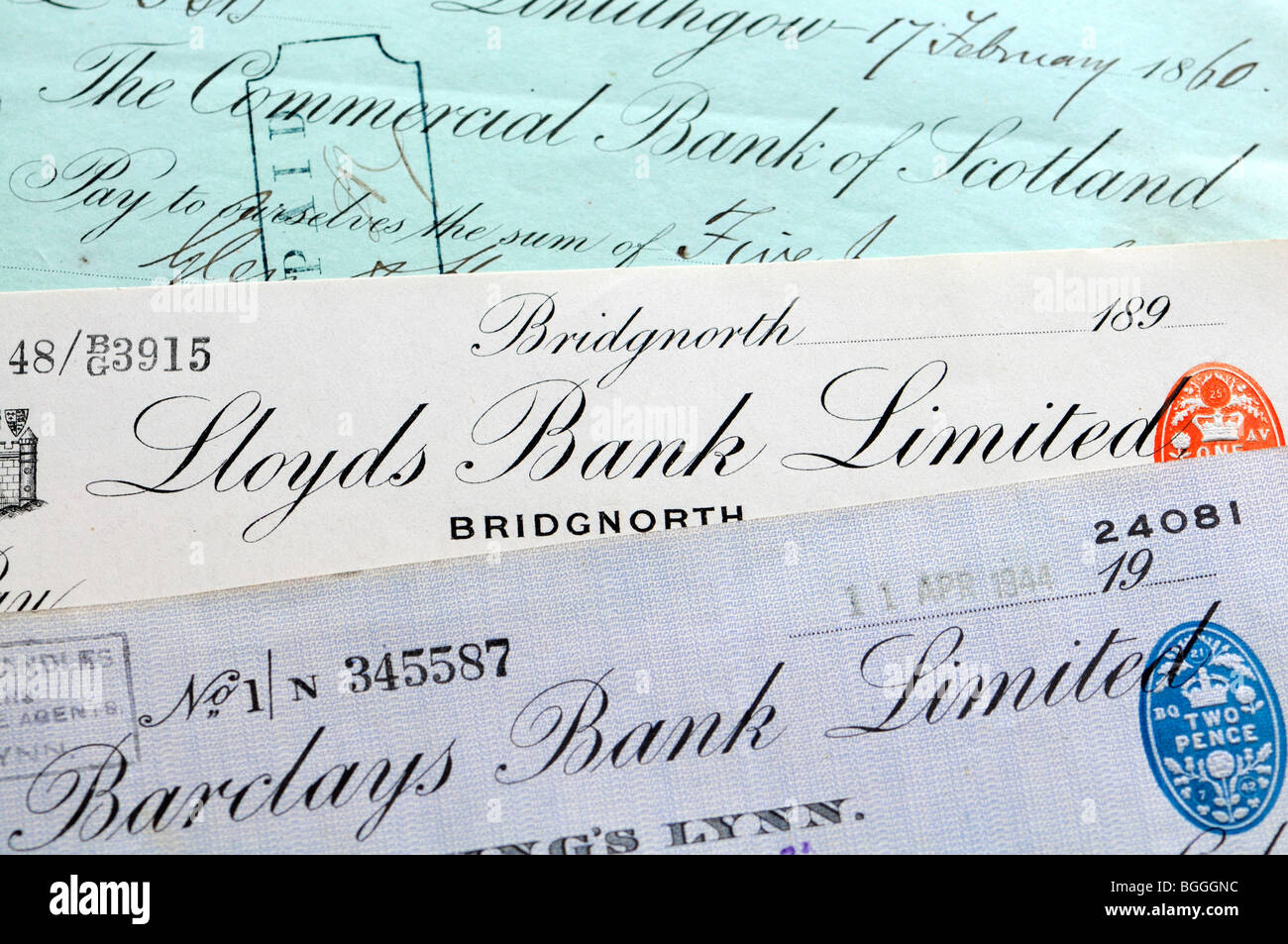 Bank cheque old Banque de photographies et d’images à haute résolution ...