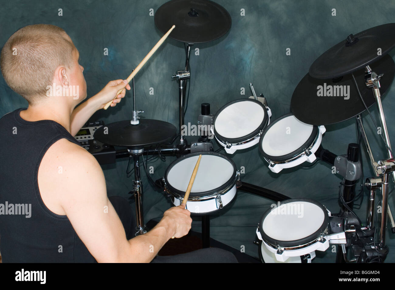 Batterie électronique Banque de photographies et d’images à haute ...