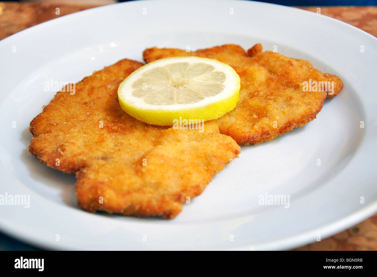 Viennese schnitzel Banque de photographies et d’images à haute ...