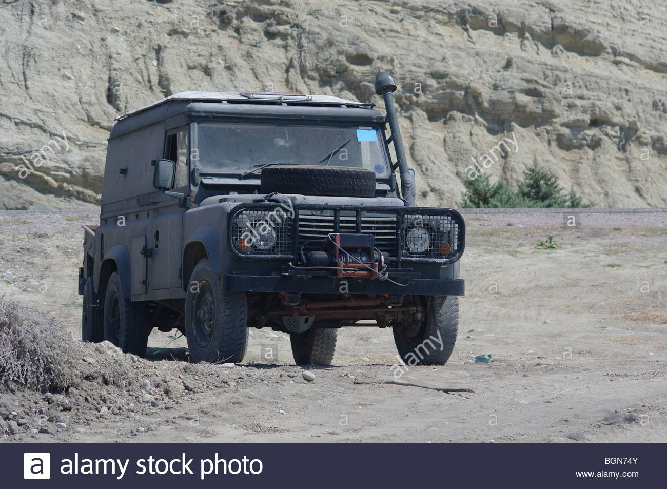 Land Rover Military 110 Defender Banque d'image et photos - Alamy