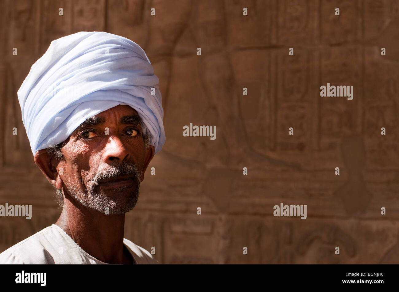 Turban blanc Banque de photographies et d’images à haute résolution - Alamy