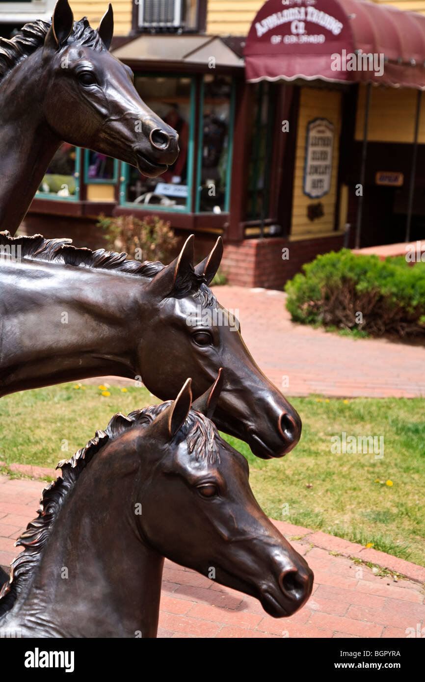 Sculptures en bronze grandeur nature Banque de photographies et d ...