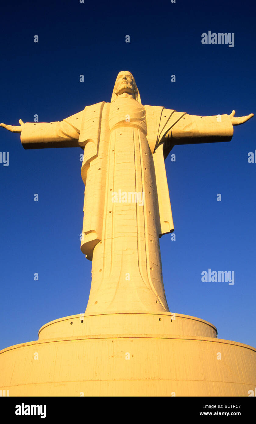 Statue de cochabamba bolivia Banque de photographies et d’images à ...