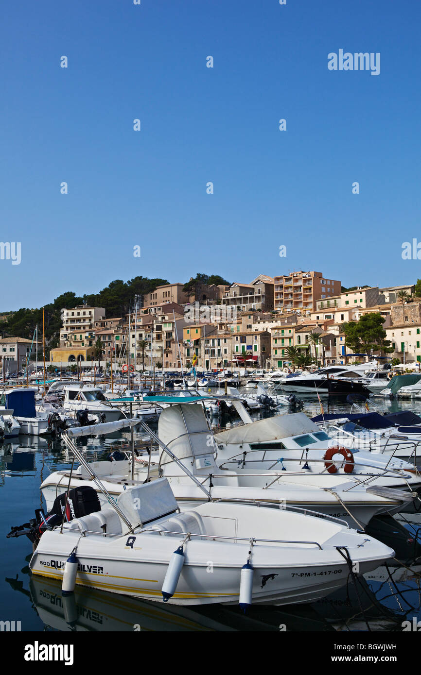 Playa de port de soller Banque de photographies et d’images à haute ...