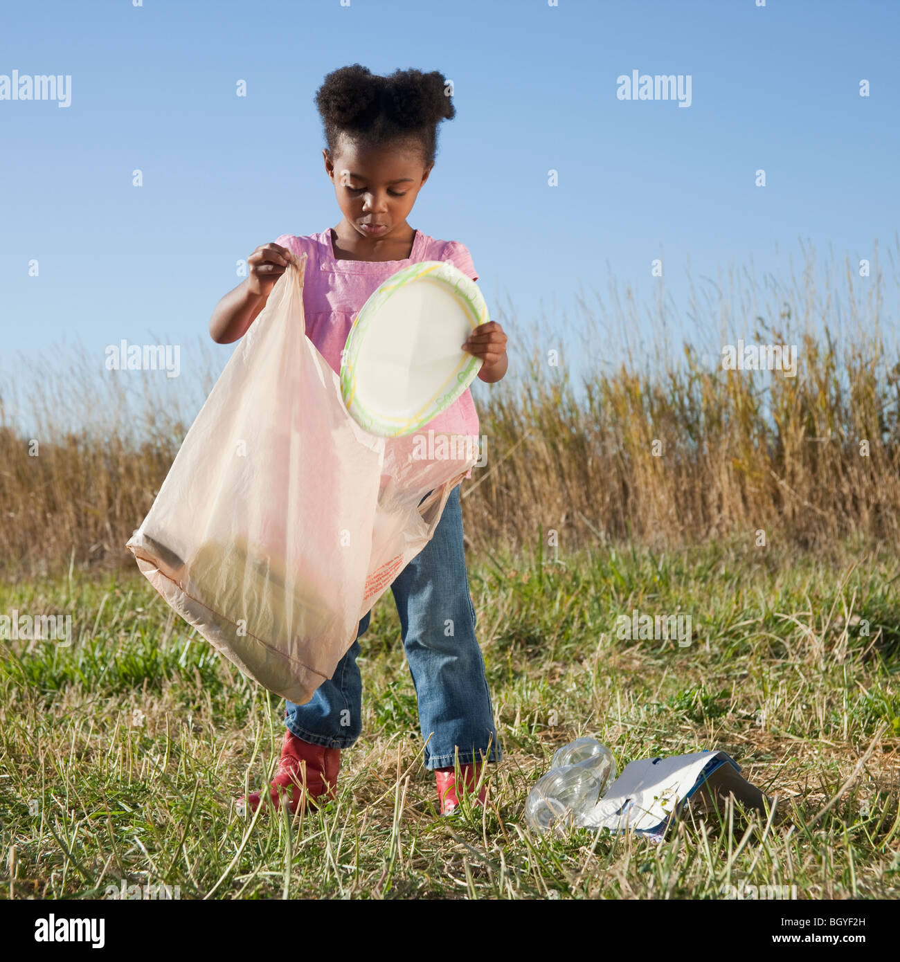 Ramasser du papier Banque de photographies et d’images à haute ...