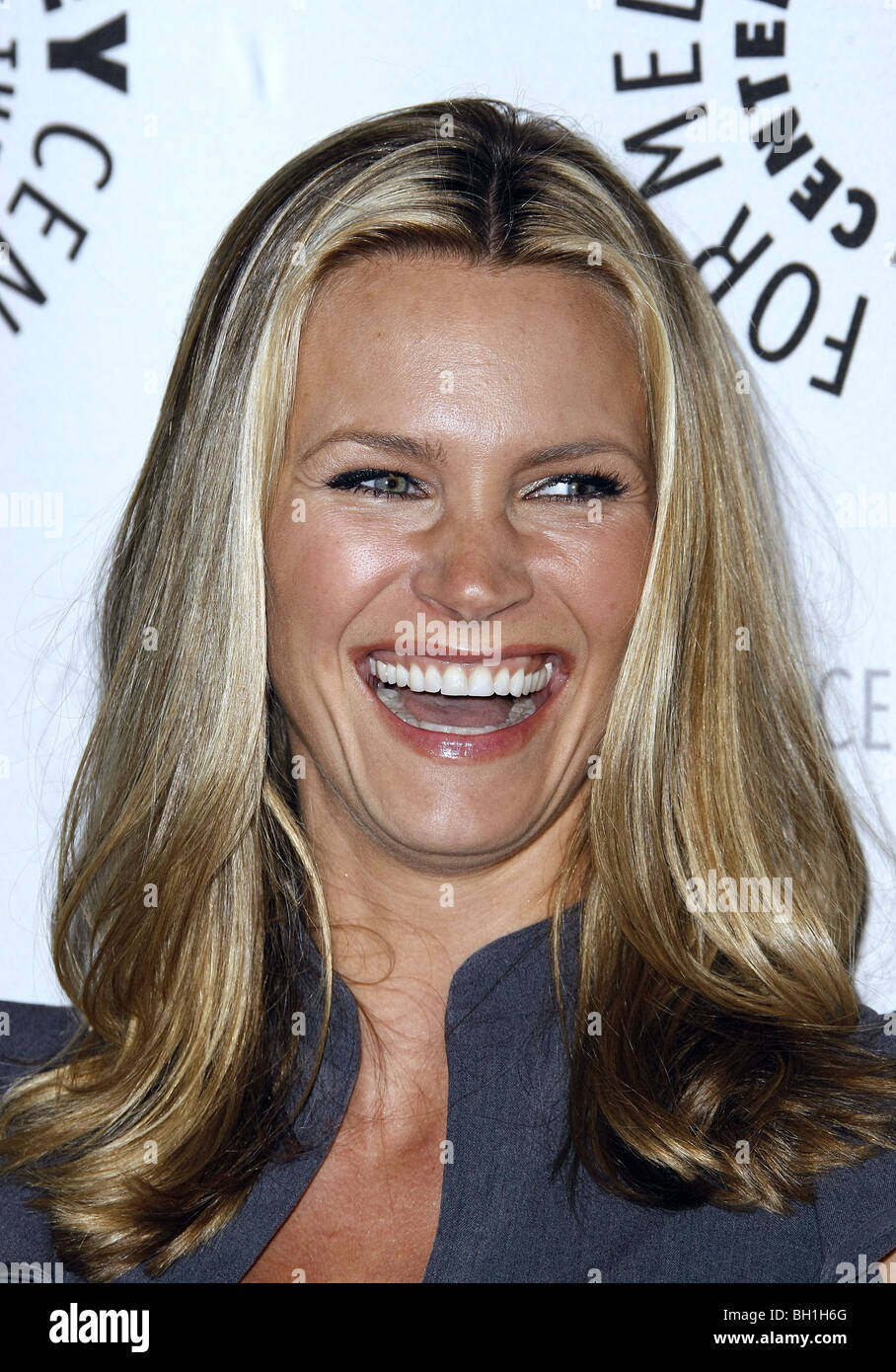 L'actrice Natasha Henstridge Los Angeles CA USA 20/10/2008 Photo Stock ...