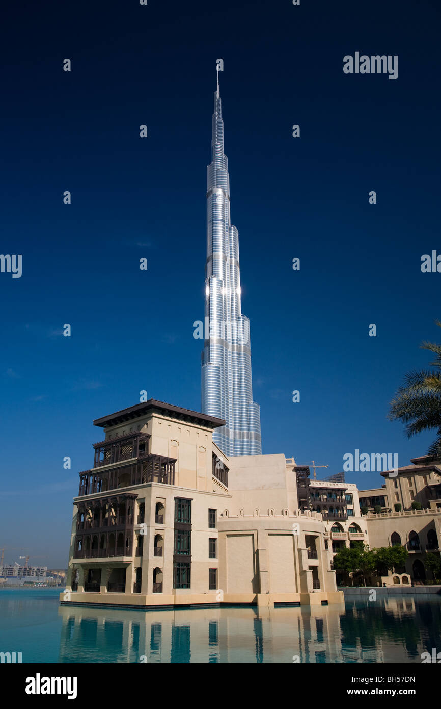 Burj khalifa complex Banque de photographies et d’images à haute ...