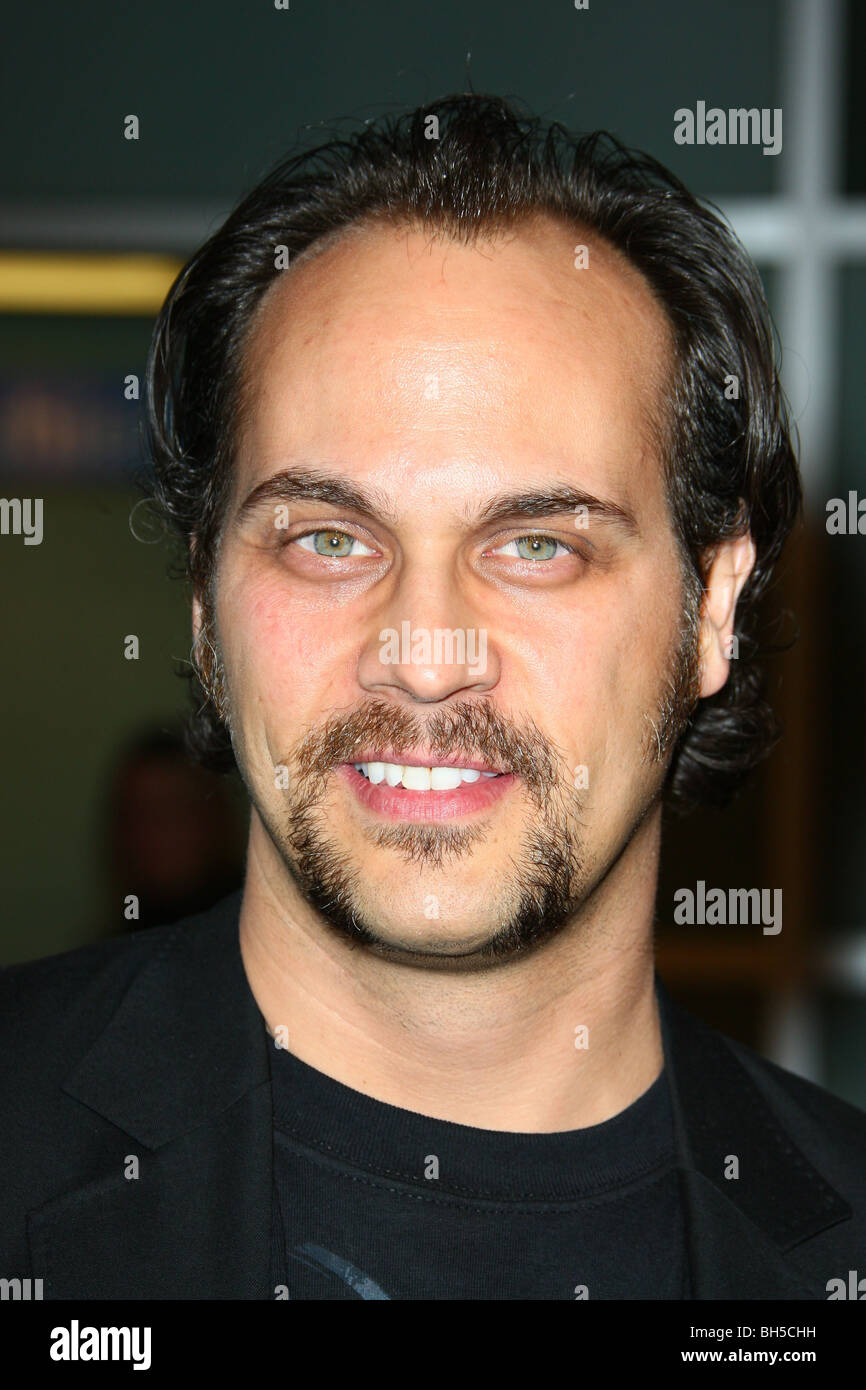 Todd stashwick Banque de photographies et d’images à haute résolution ...