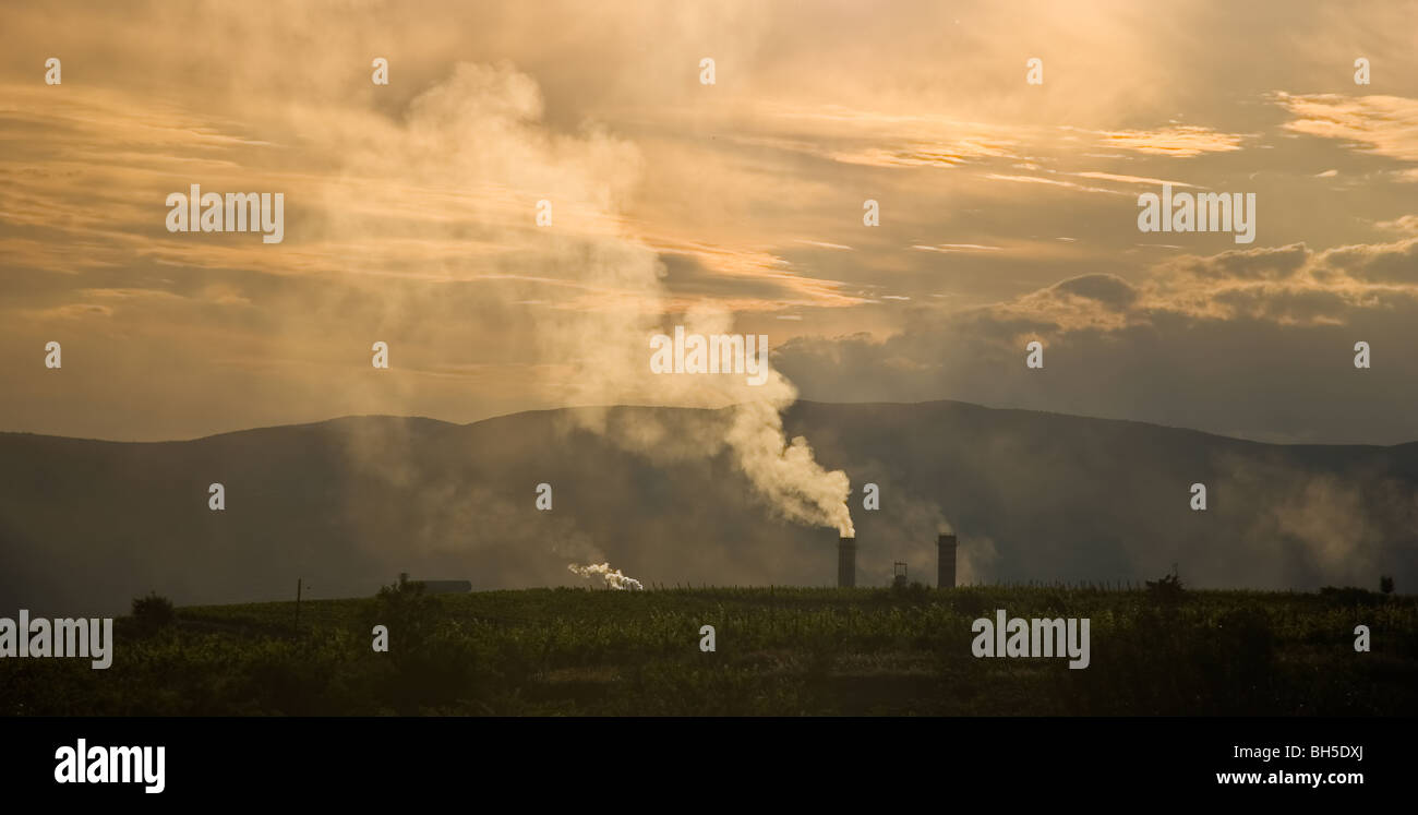 La pollution de l'usine en Macédoine Photo Stock - Alamy