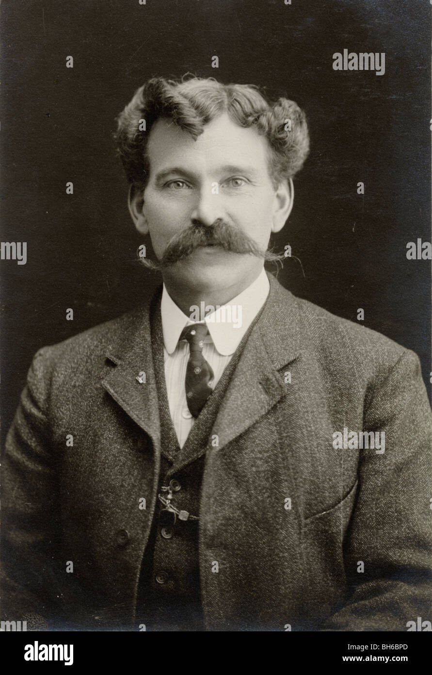 Coiffure masculine des années 1900 Banque de photographies et d’images ...