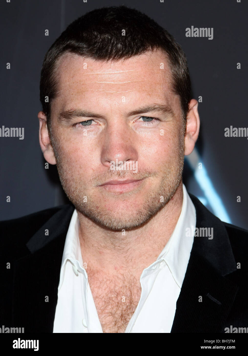 Sam worthington Banque de photographies et d’images à haute résolution ...