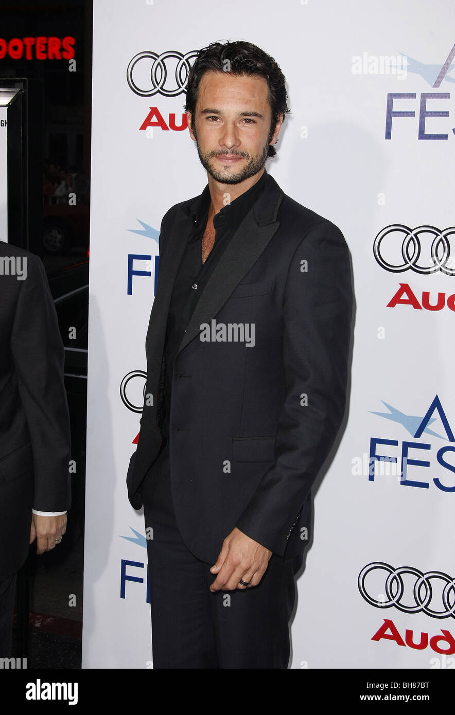 Rodrigo santoro Banque de photographies et d’images à haute résolution ...