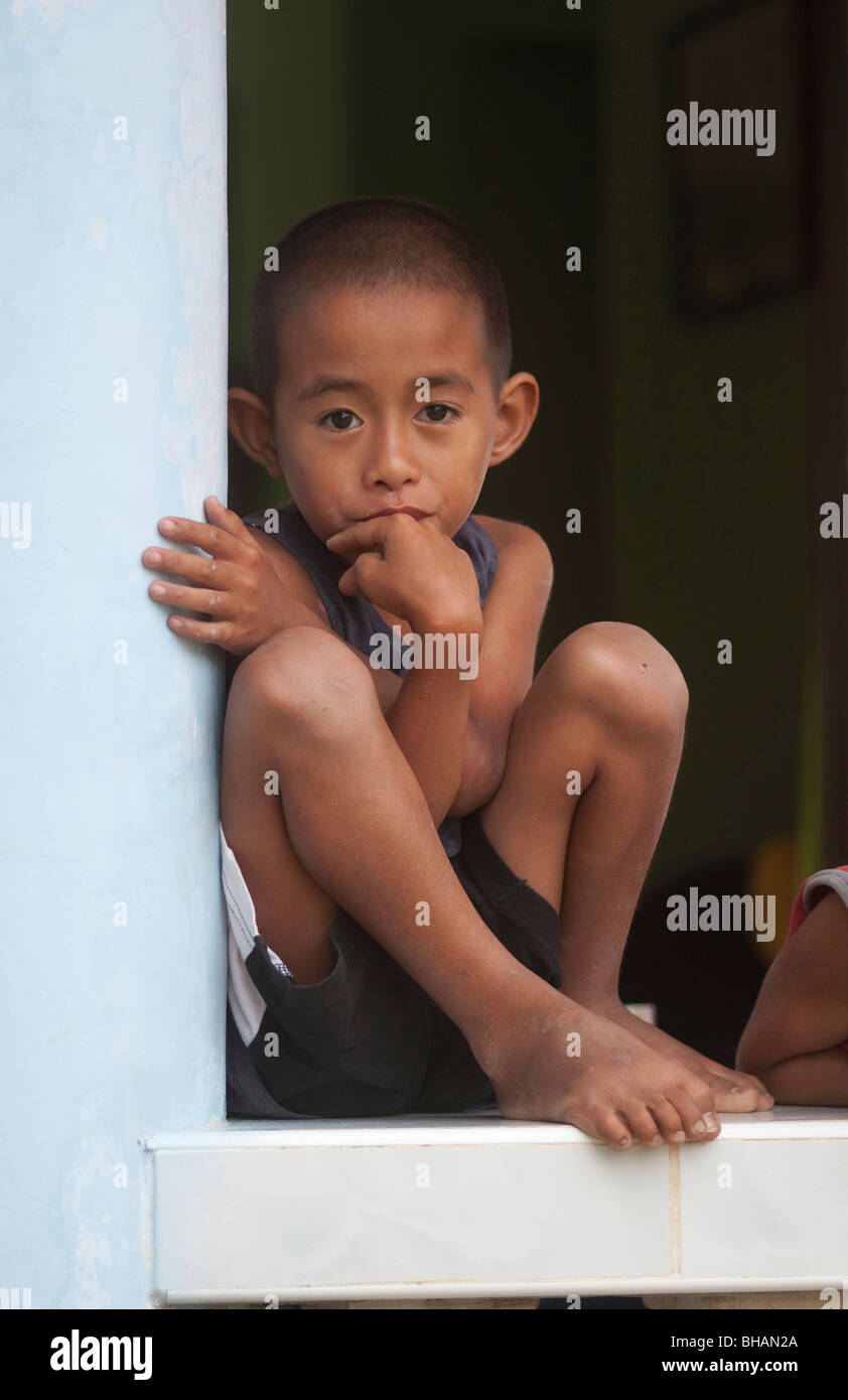 The philippines boy Banque de photographies et d’images à haute ...