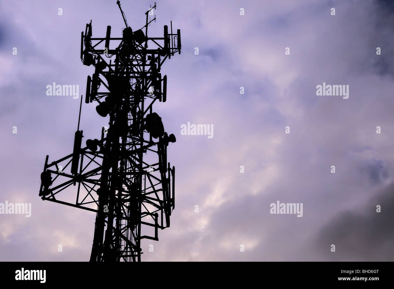 Telecommunication mast Banque de photographies et d’images à haute ...