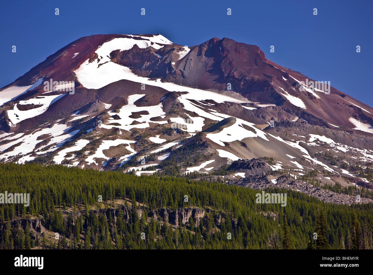 Oregon cascades montagnes gamme de cascade Banque de photographies et d ...