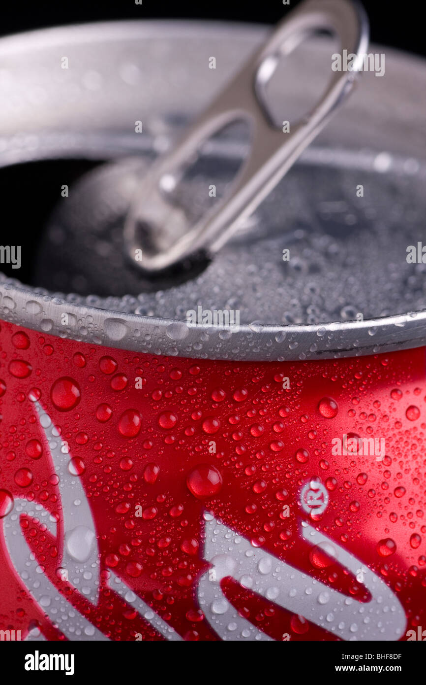 Coca cola can condensation Banque de photographies et d’images à haute ...