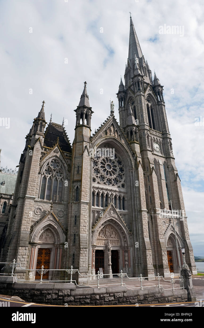St colmans cathedral cobh Banque de photographies et d’images à haute ...