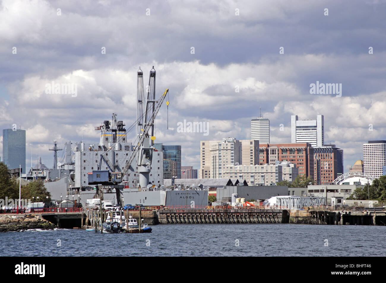 Boston harbor shipyard Banque de photographies et d’images à haute ...