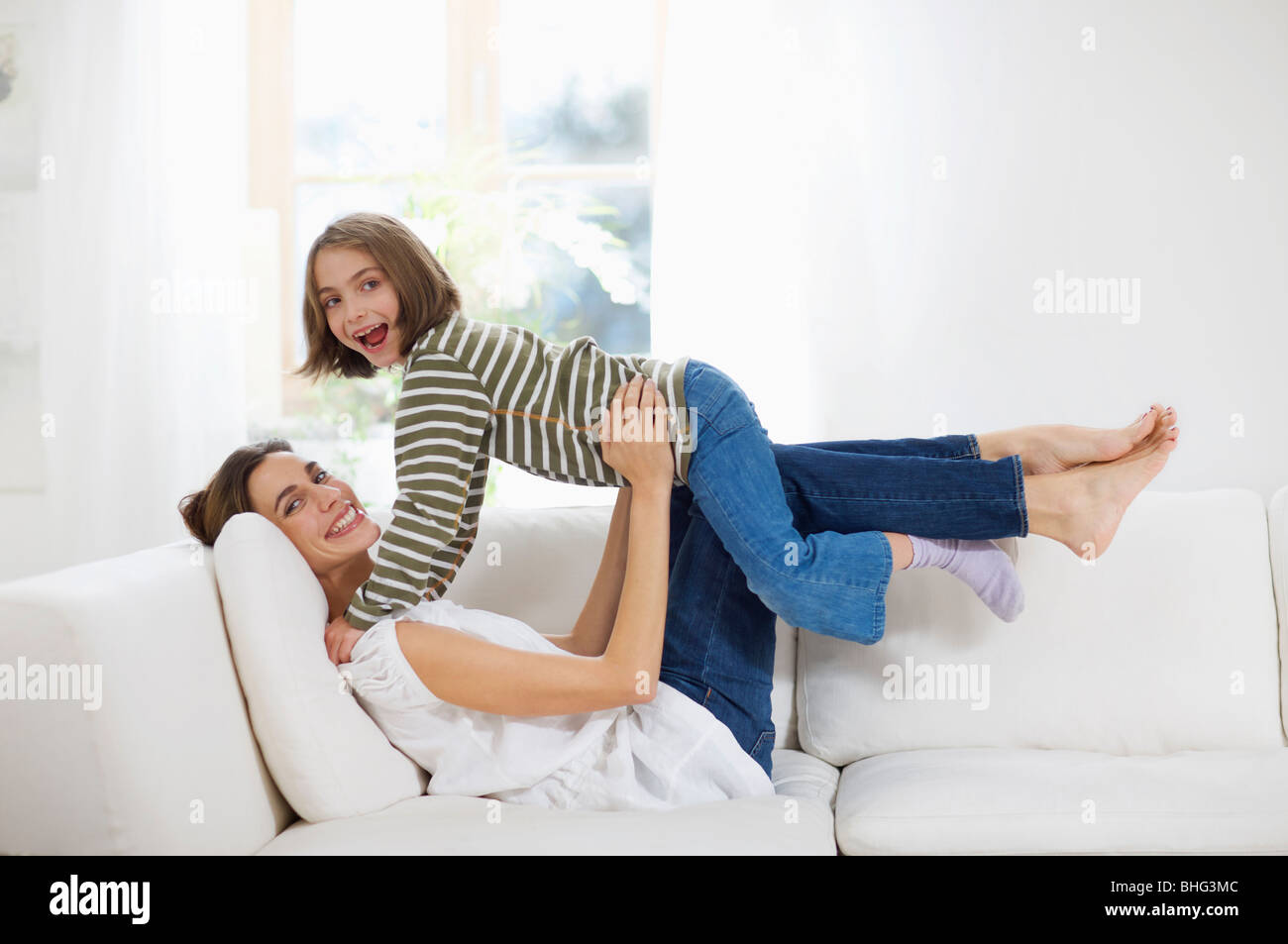 Dessin Corps Jeune Fille A Colorier Banque Dimage Et Photos Alamy