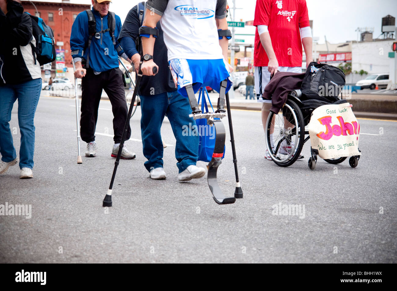 Amputee running Banque de photographies et d’images à haute résolution ...