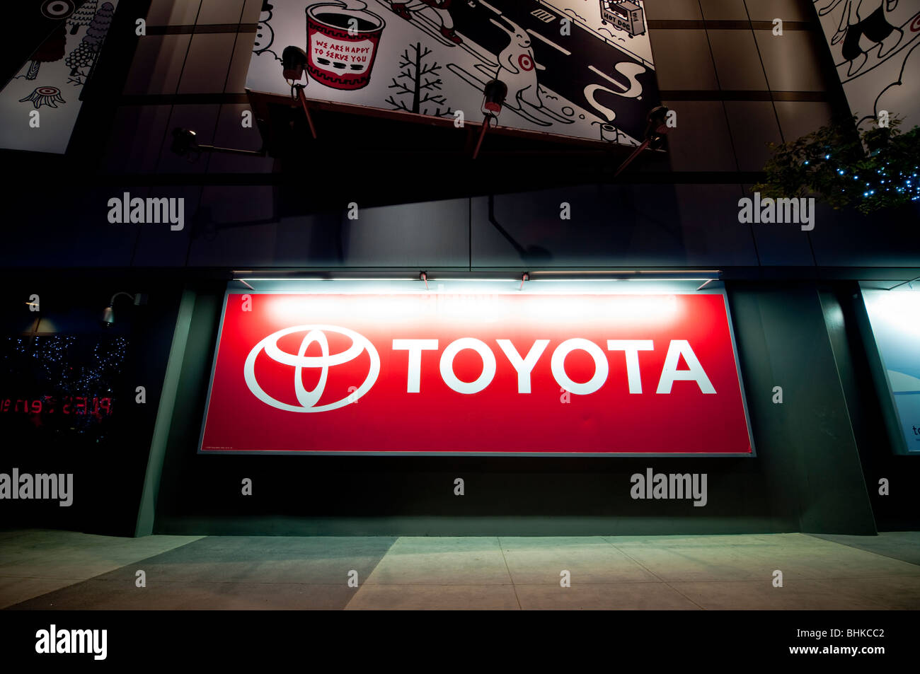 Signe de toyota Banque de photographies et d’images à haute résolution ...