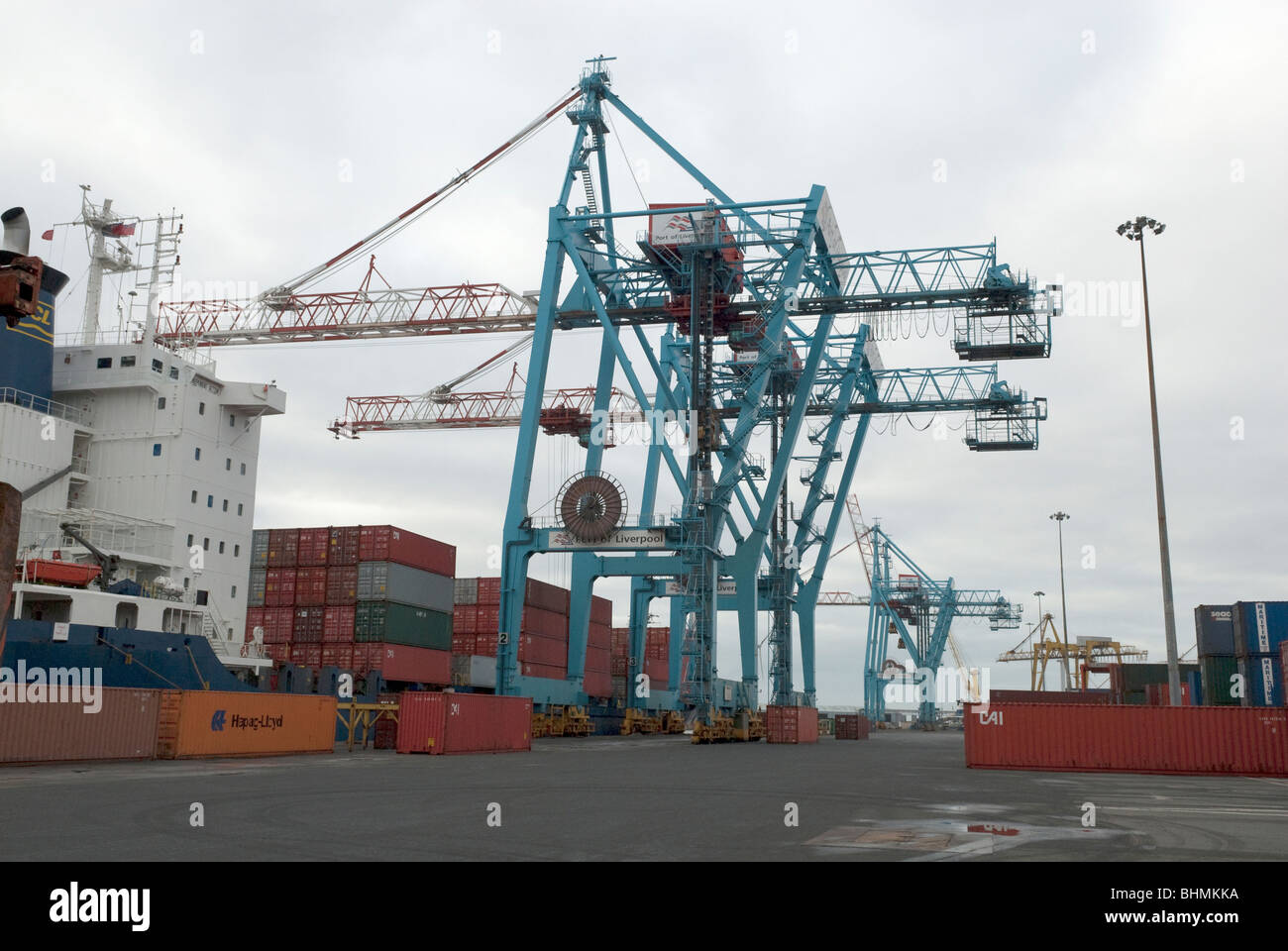 Poste panamax Banque de photographies et d’images à haute résolution ...